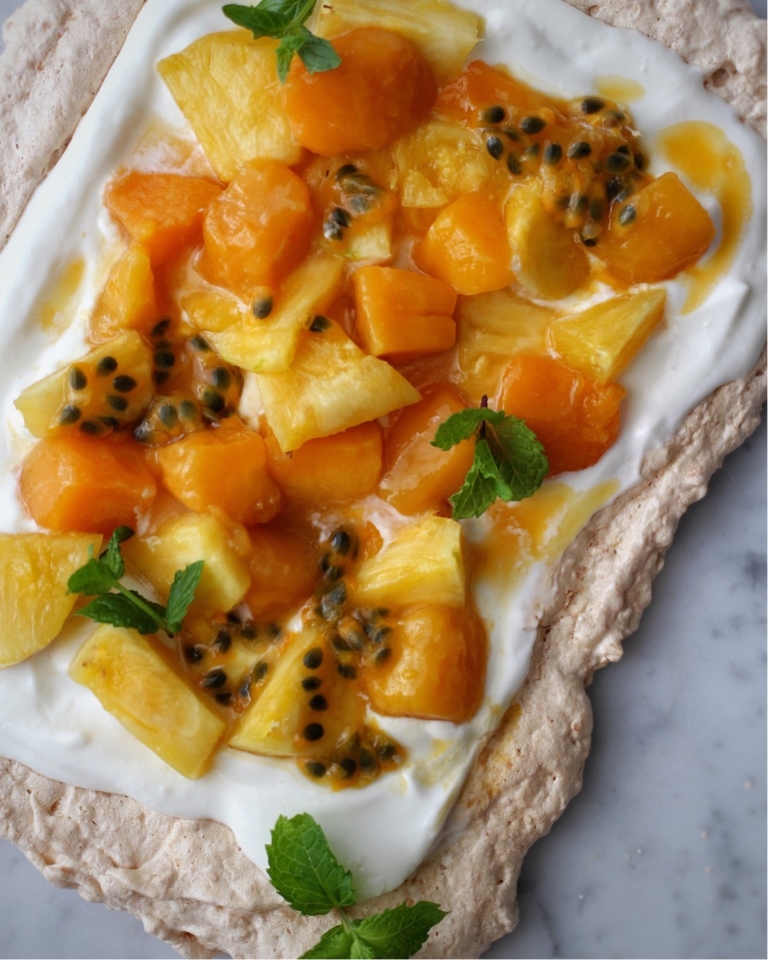 Coconut Pavlova with Tropical fruits – INDY ASSA