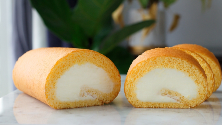 5 ingredients Japanese Roll Cake – INDY ASSA